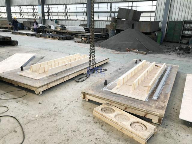 Heat Resistant Alloy Steel Castings, Centrifugal Cast Tubes, Sand Cast ...