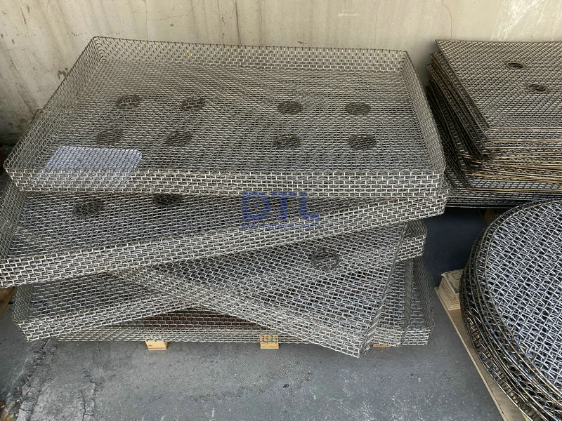 ipsen T baskets with wire mesh - Buy Product on DTL MT